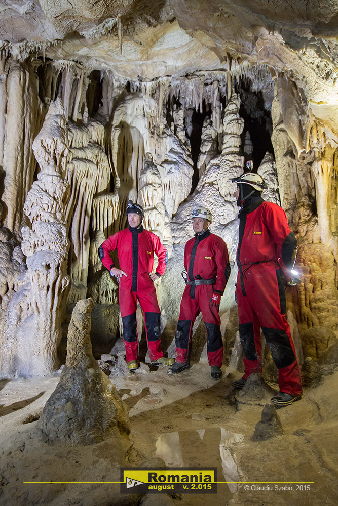 Peştera cu Gheaţă de la Vârtop | Speologie Romania