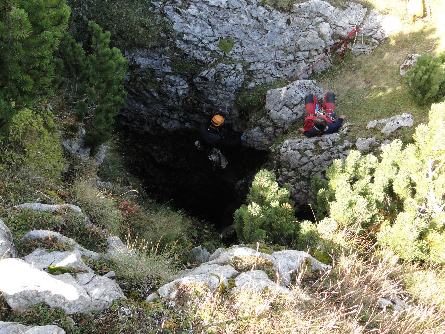 Avenul Mare de la Colții Țapului | Speologie Romania