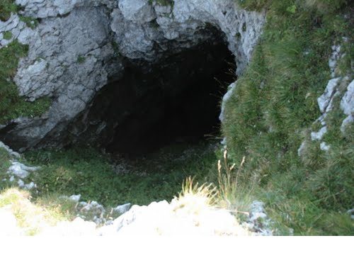Avenul Mic de la Colții Țapului | Speologie Romania