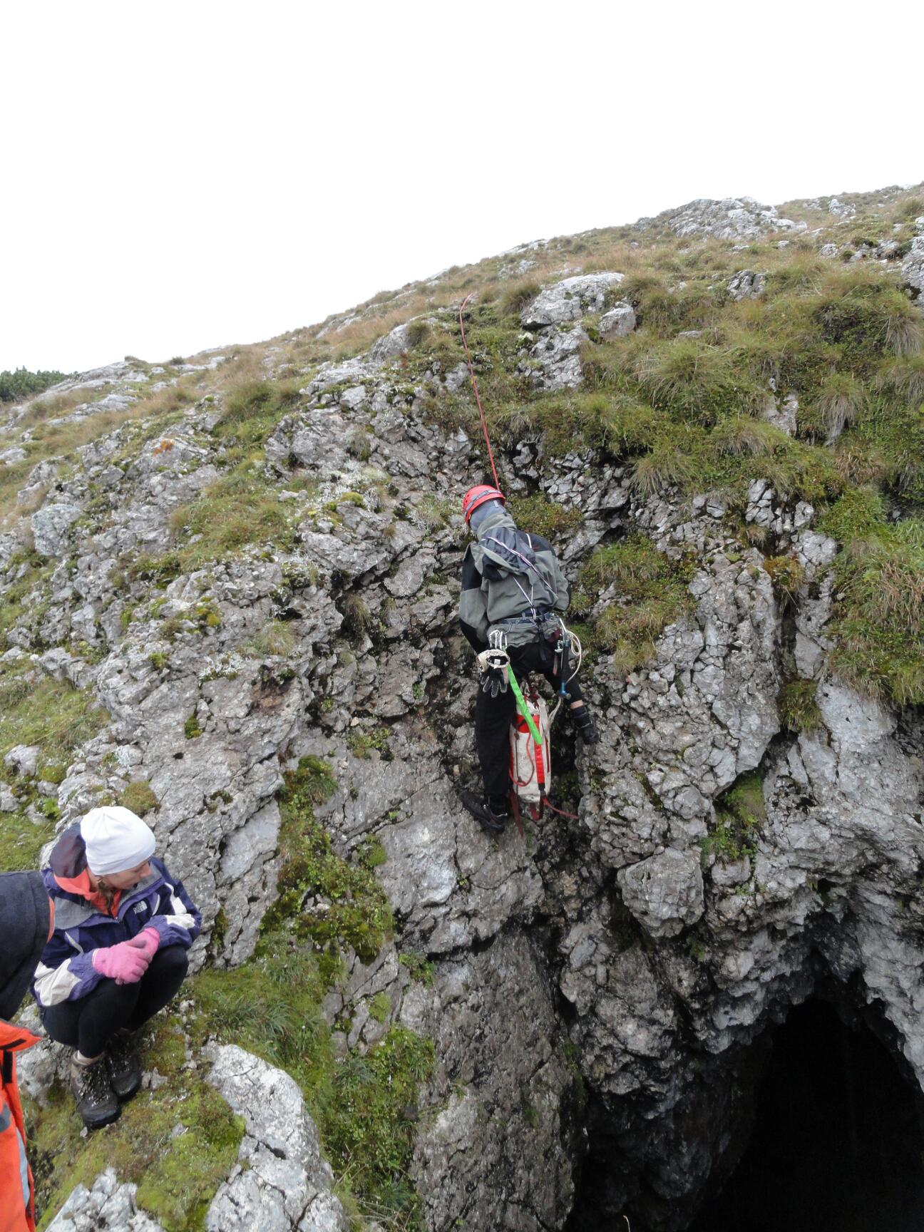 Avenul Mic de la Colții Țapului | Speologie Romania